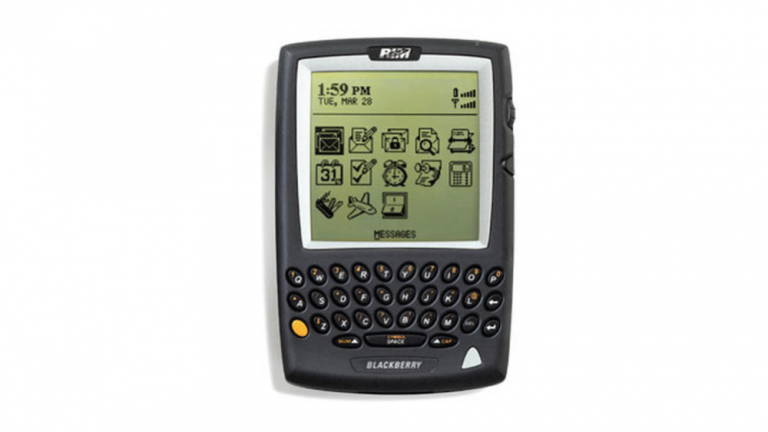 Remembering iconic BlackBerry phones » YugaTech | Philippines Tech News ...