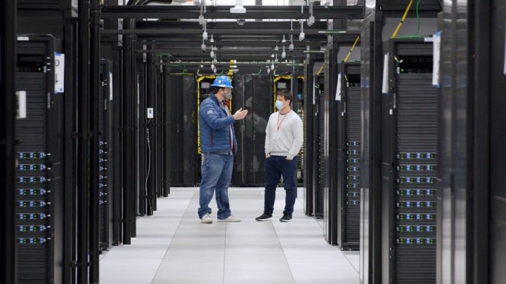 Meta intros AI RSC supercomputer to help build metaverse » YugaTech ...