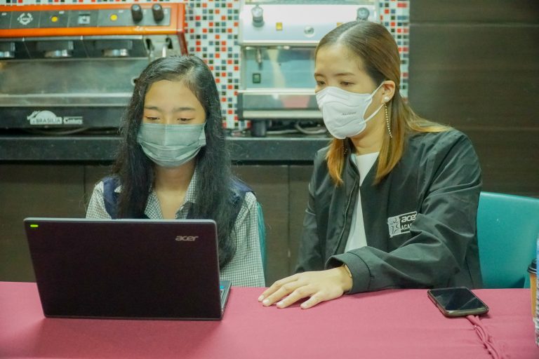 Acer, Microsoft lead tester program of Windows 11 SE for education in ...